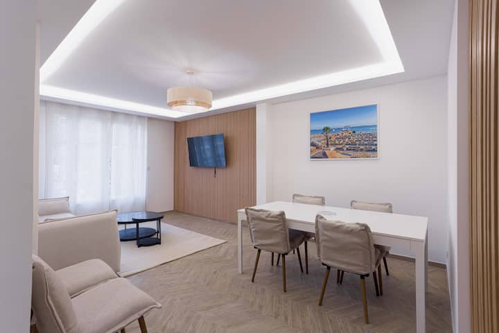 Palais Carthage: 10 Mn à Pied Du Palais, Centre - Cannes