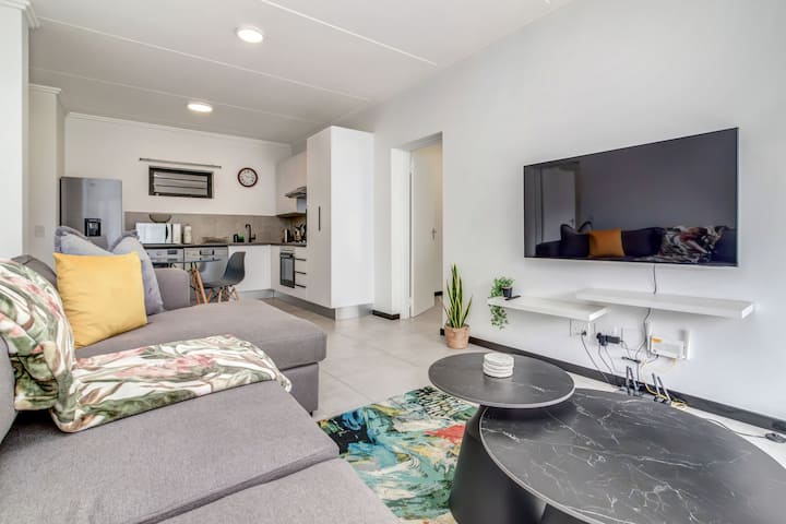 Countrycharm •2bed •2bath •Garden •Padel Court - Lanseria