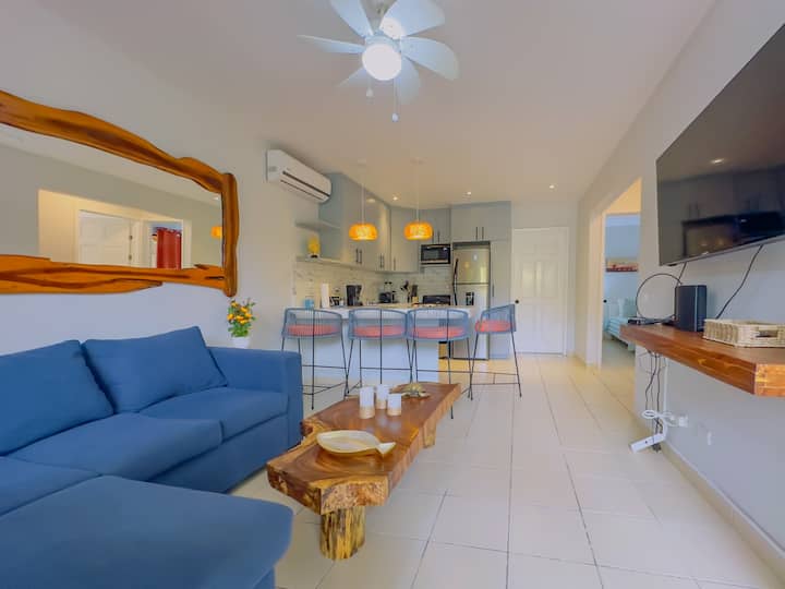 Walk To Town & Beach 2 Bdrm 2 Bath W/ Pool In Coco - Playa Hermosa