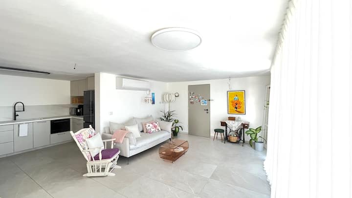 Divine Bright Flat In Haifa - Israel