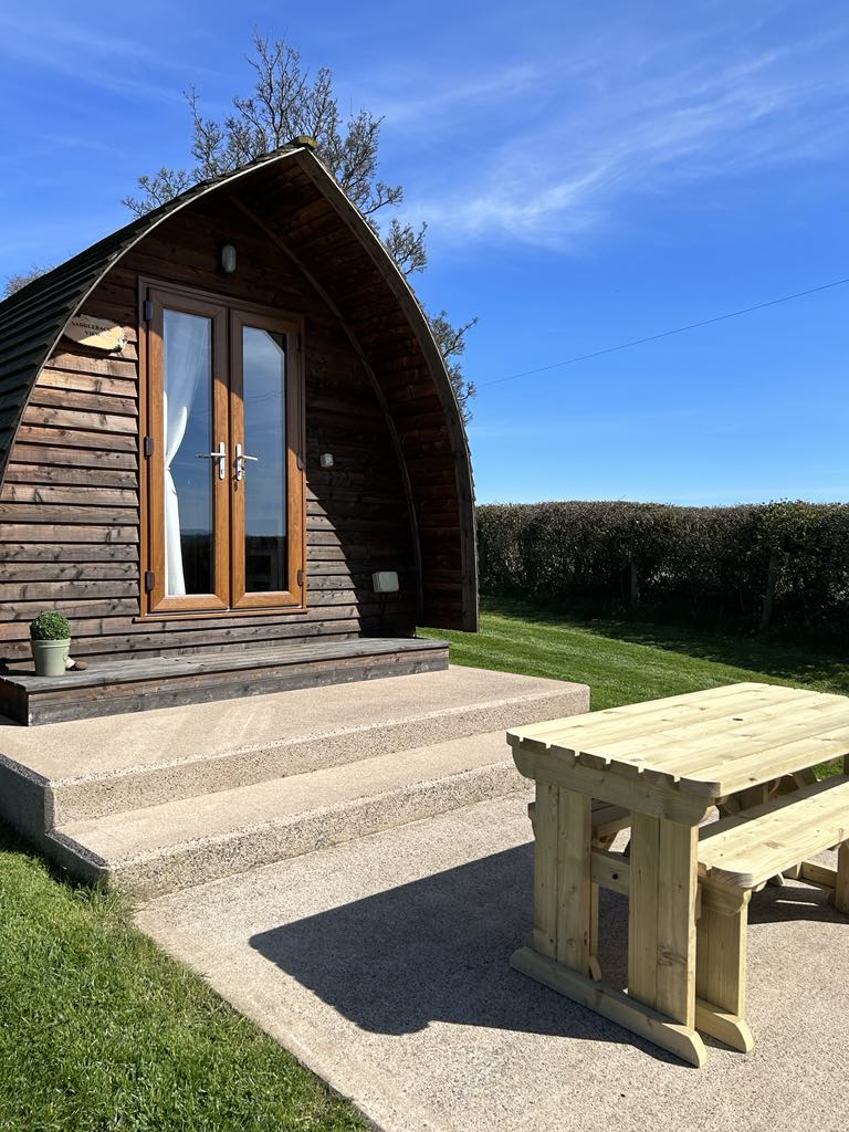Luxury Glamping pods in Cumbria 'Saddleback View' - Huts for Rent in ...
