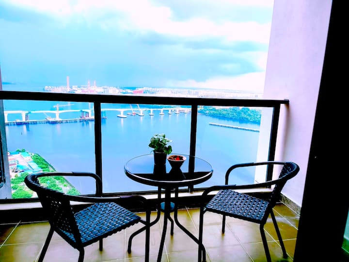 R&f Luxurious Mall Seaview Apt - Johor Bahru