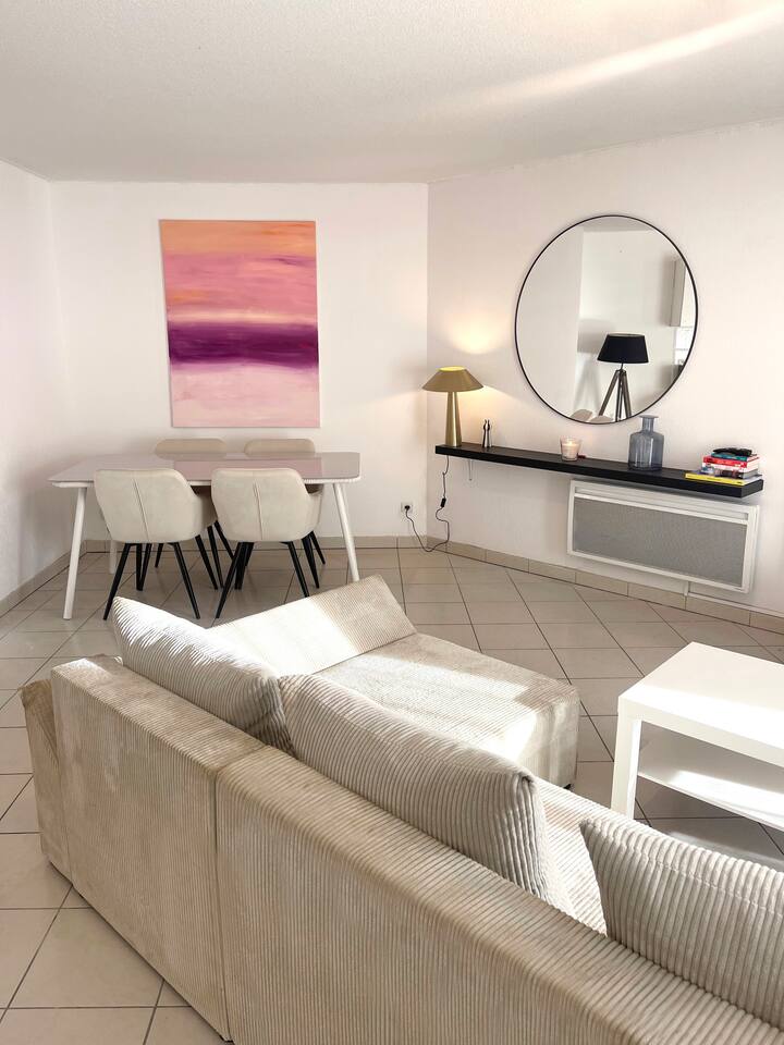 Grand T2, Parking Et Terrasse - Grenada