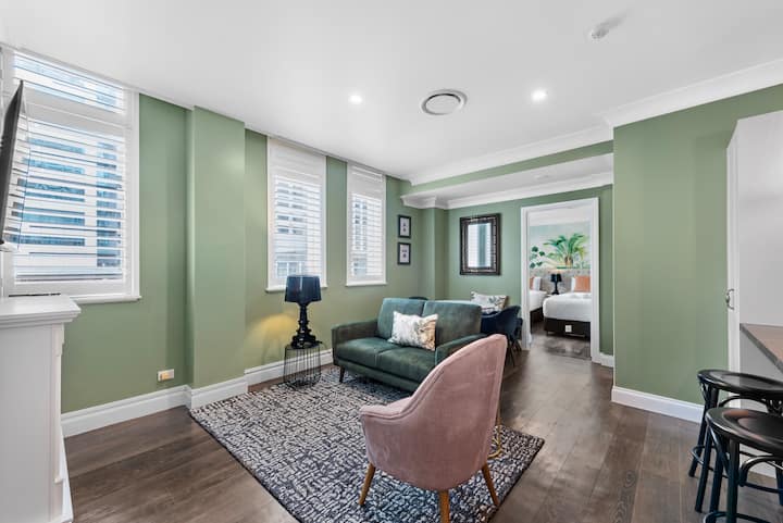 Historic 2br In City Center ~ Walk To Everything! - Spring Hill