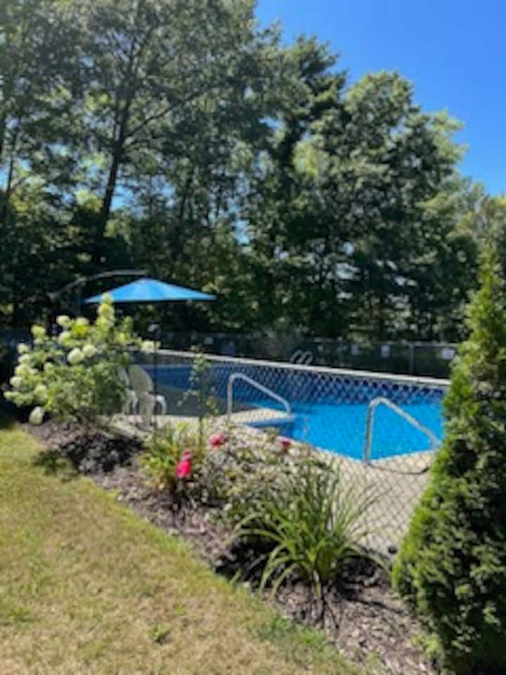 5 Bedroom, Private Pool, Beach Access - バーリントン, VT