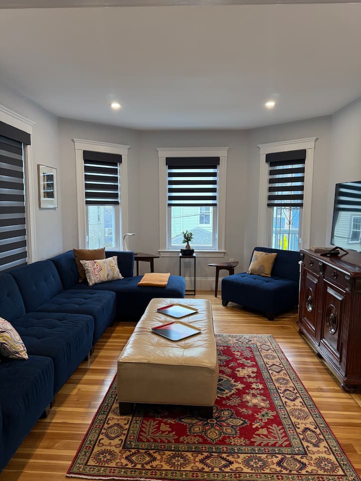 Classic 2 Bedroom Near Arboretum - Boston, MA