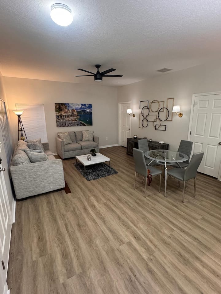 Nice House In The Heart Of Tampa - 坦帕