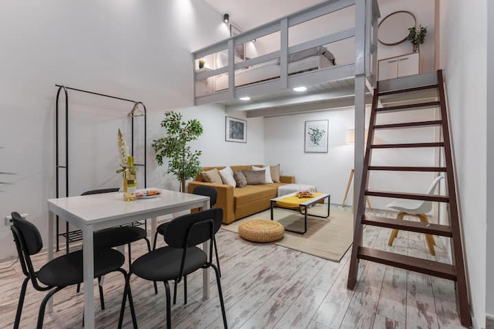 Elysian Estate Apartment - Budapest