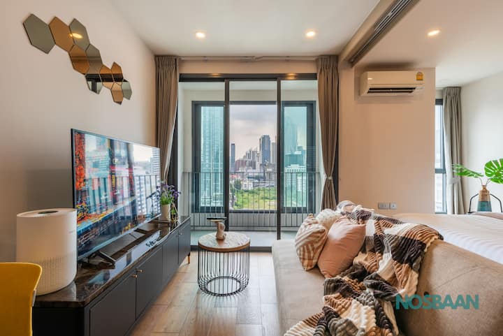 Spacious Apartment With Top-notch Facilities - Bangkok