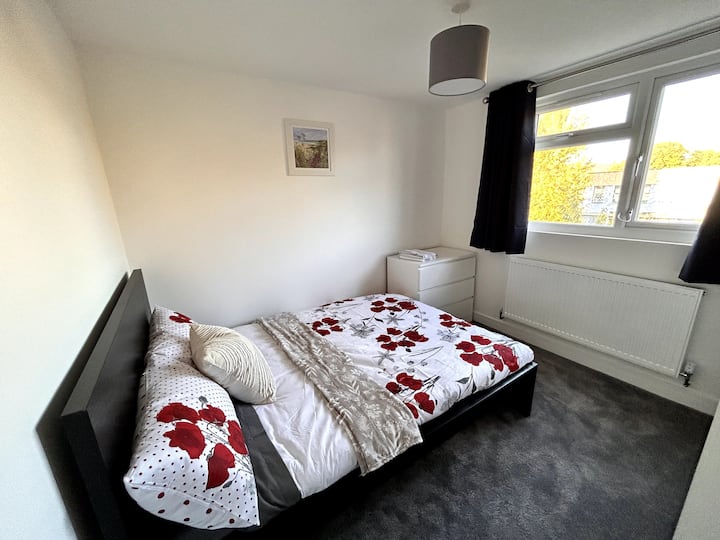 10min To University, Airport Dart & Train Station - Dunstable