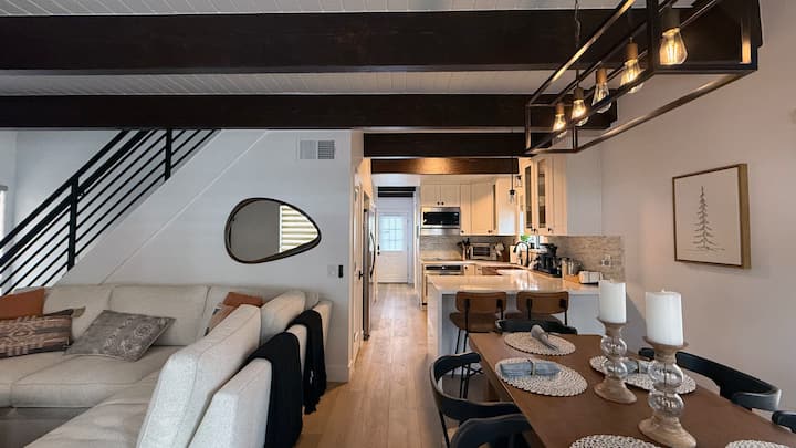 Charming And Modern Fairway View Mountain Retreat - Incline Village