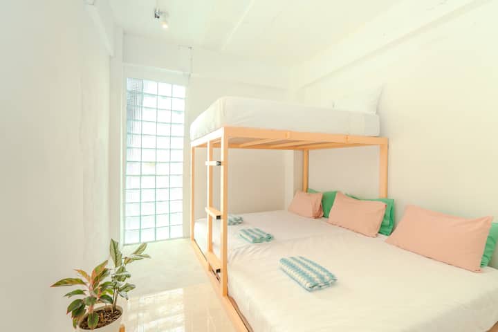 Easy Sunday For Friends Or Family (Max 8) 104 - Bangkok