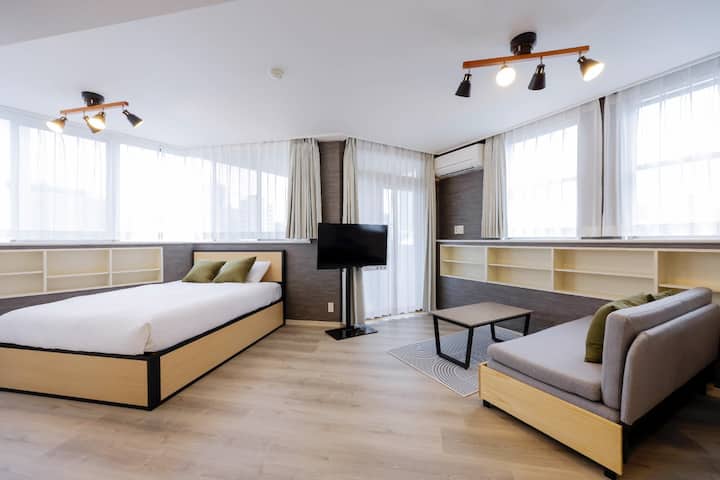 人気の南麻布エリア/家具家電完備/広々とした綺麗なお部屋/プラチナ南麻布 G01 - Roppongi