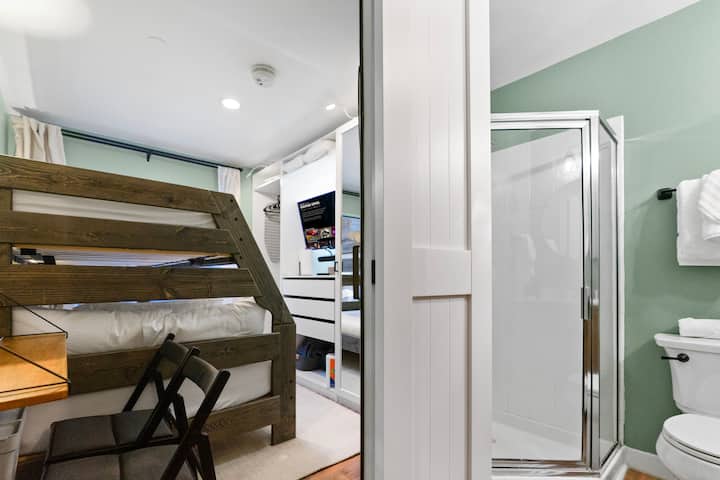 Prime Resort Suite Near Gondola & Main Street - Breckenridge, CO