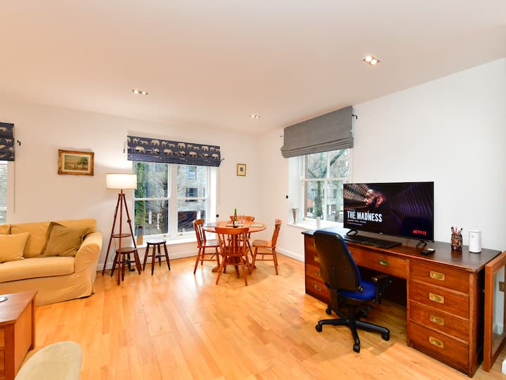 Bright & Centrally Located Apartment In Pontcanna! - Cardiff