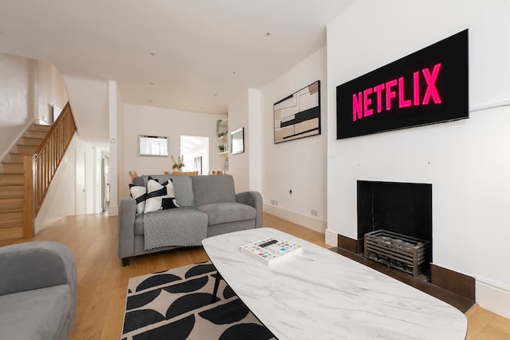 Fulham Spacious 4bd Home | Parking & Garden | Wifi - Kingston upon Thames