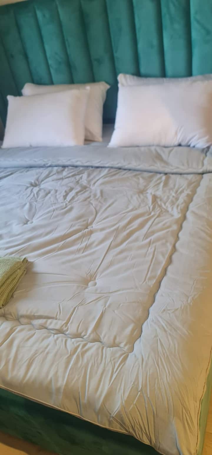 A Stylish Spacious Apartment - Dubai