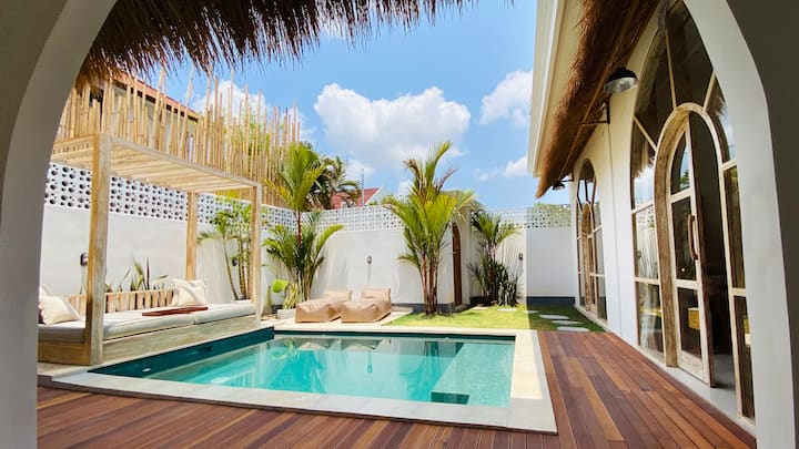 Mediterranean X Bali Vibe 2br New Villa In Canggu - Canggu