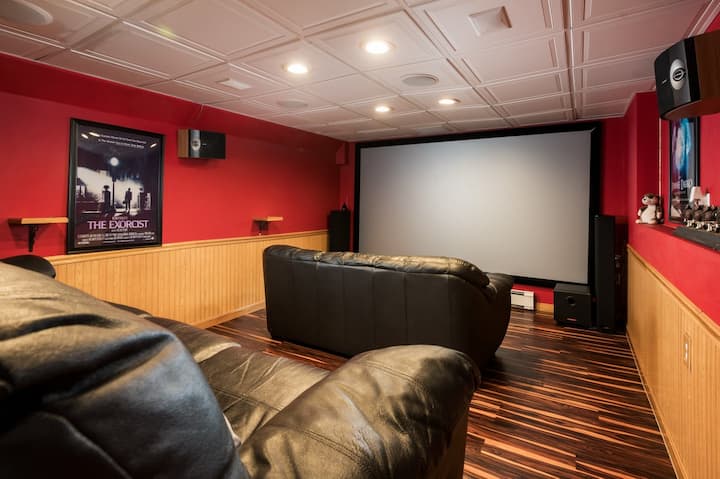 Six-bedroom Family Retreat Near Portsmouth - Dover, NH