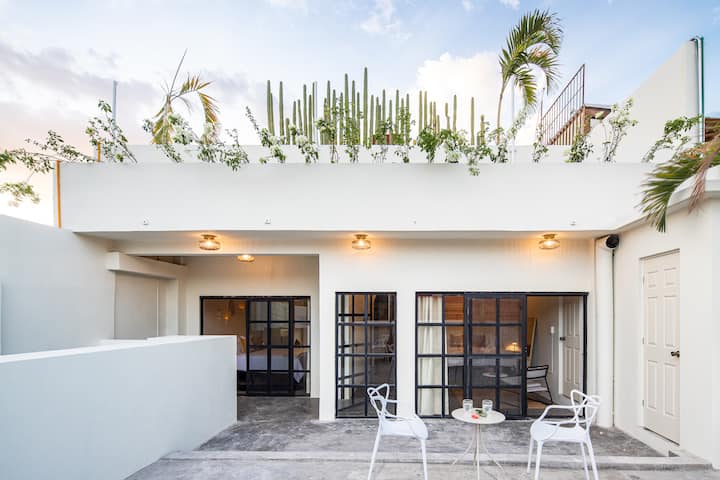 Casa Lumos: Minimalist Comfort In Centro Historico - Oaxaca
