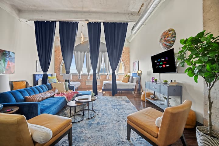 Downtown Penthouse Close To Convention Center - Dallas