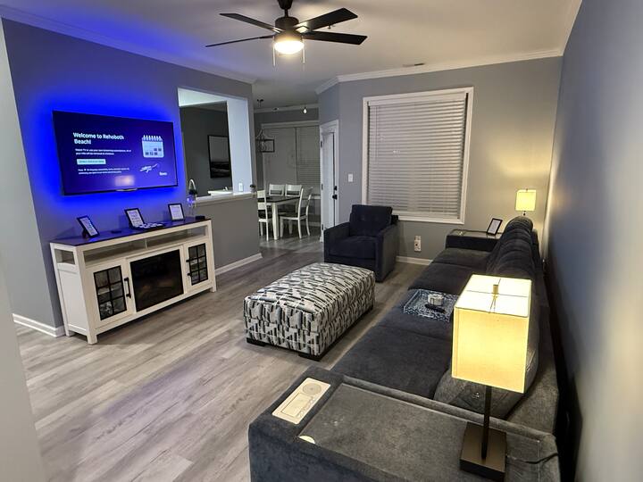 Modern & Clean, Dog Friendly, 1st Floor Condo - Rehoboth Beach, DE