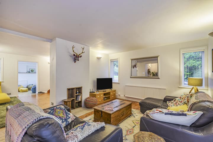 The Laurels - Wifi, Parking, Private 4 Bd, Gatwick - Crawley