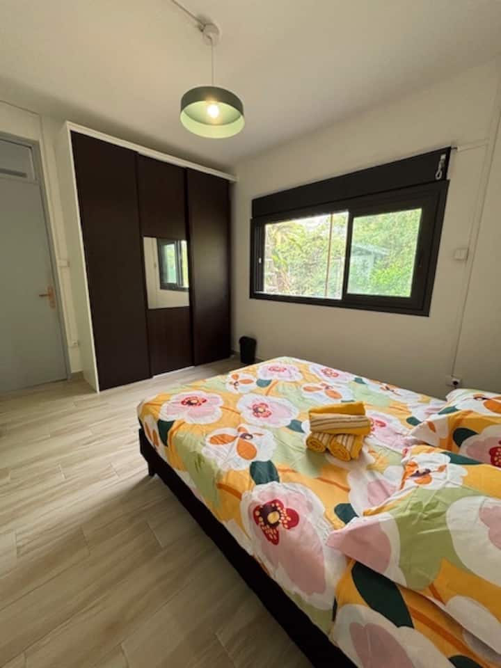 Chambre Double Privée Hibiscus Dans Villa - Saint-Denis, La Réunion