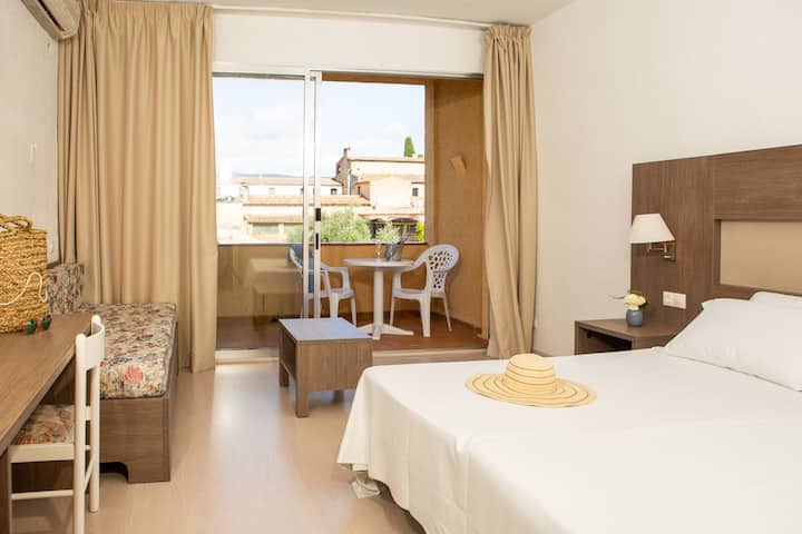 Habitación Superior Terraza 1adulto1 Niño-desayuno - Tossa de Mar