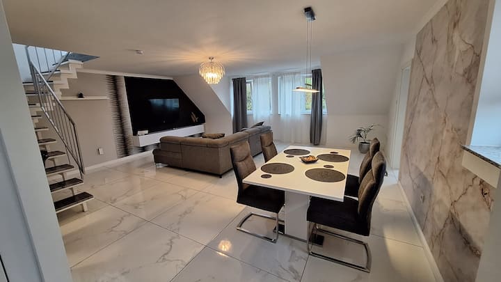 Modernes Apartment, Nah Zum Flughafen/messe/arena - Neuss