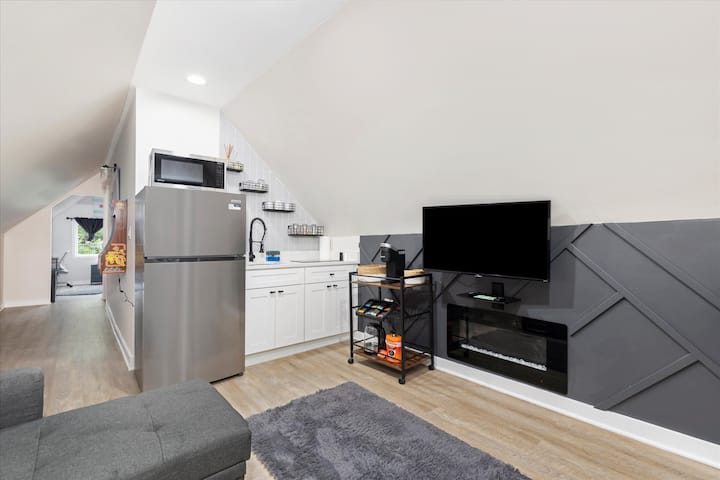 Cozy Logan Apt - Great Location - Games + Arcade - Şikago, IL