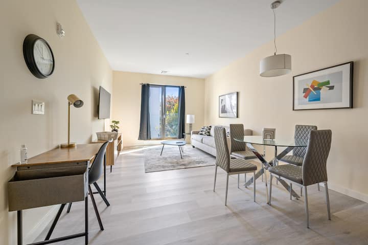 Fabulous 2br ! Free Parking !  30 Min To Nyc ! - Belleville, NJ