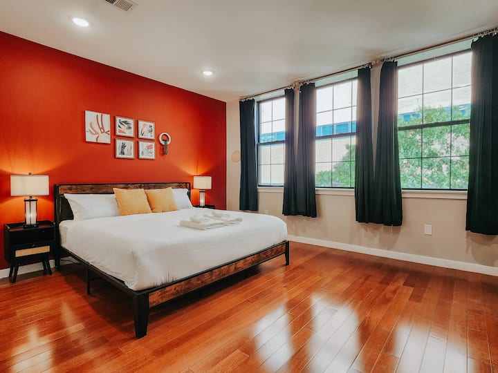 Prime | 2 King Beds | 65" Tv | Jefferson Hospital - Aéroport de Philadelphie (PHL)