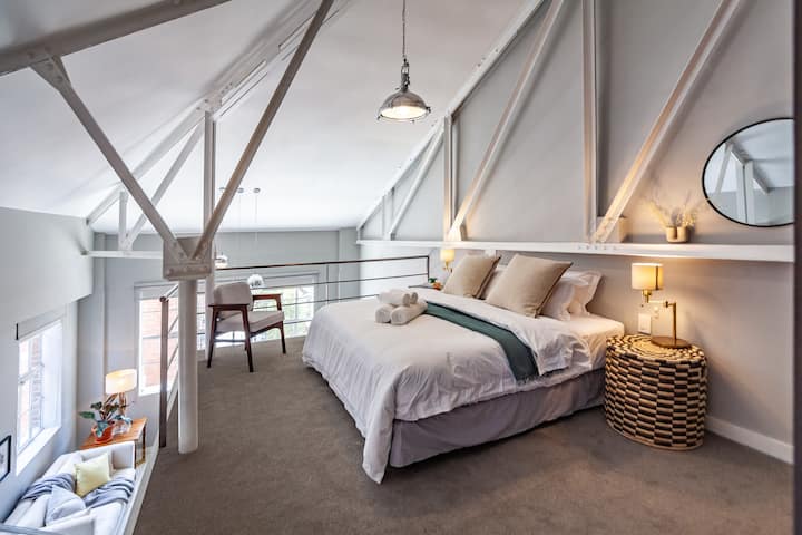 Stunning Loft Apartment De Waterkant Safe Stylish - Camps Bay