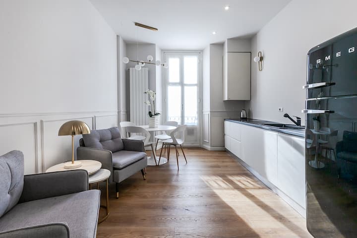 [Centrale Duomo] Lussuoso Appartamento 2 Camere - Milano