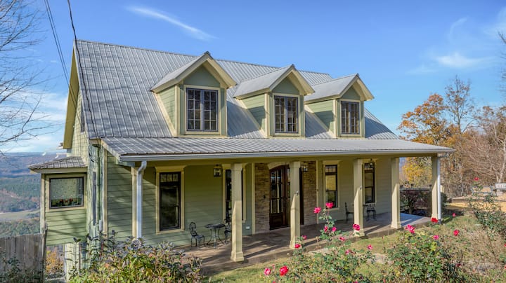 Half Lodge | Hot Tub | W/d | Game Room - Mentone, AL