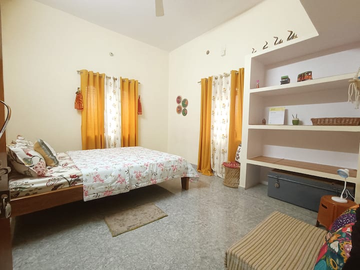 A Fully Furnished 1 Bhk - Varanasi