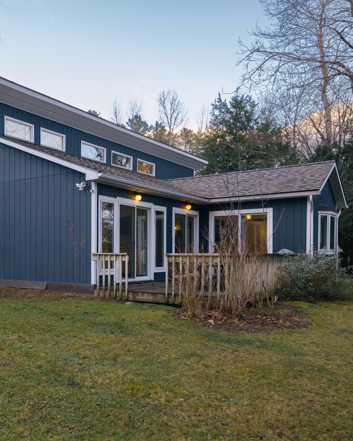 Chestnut Ridge Cabin: updated retreat 9 min to Jay - Houses for Rent in ...