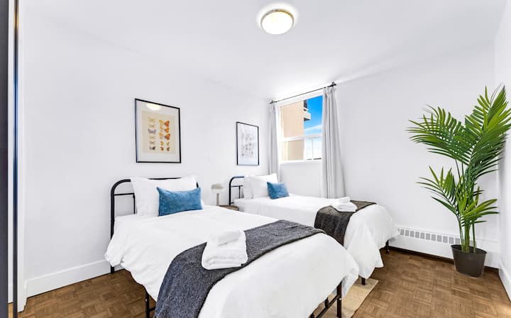 Furnished 2br W/ Parking|corporate+insurance Stays - 토론토