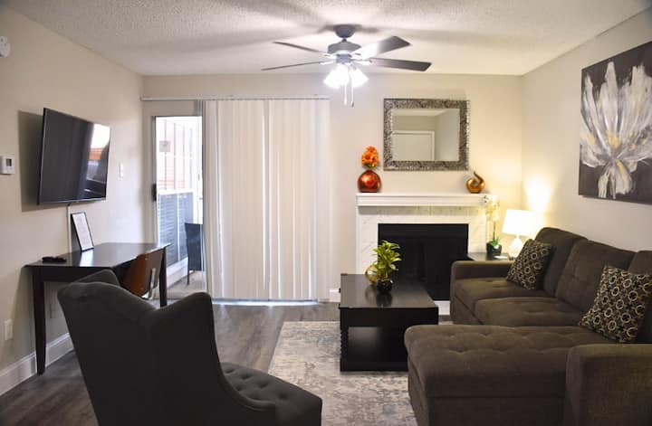 25% Off New Fully Upgraded 1bd Dfw South I007 - Irving, TX
