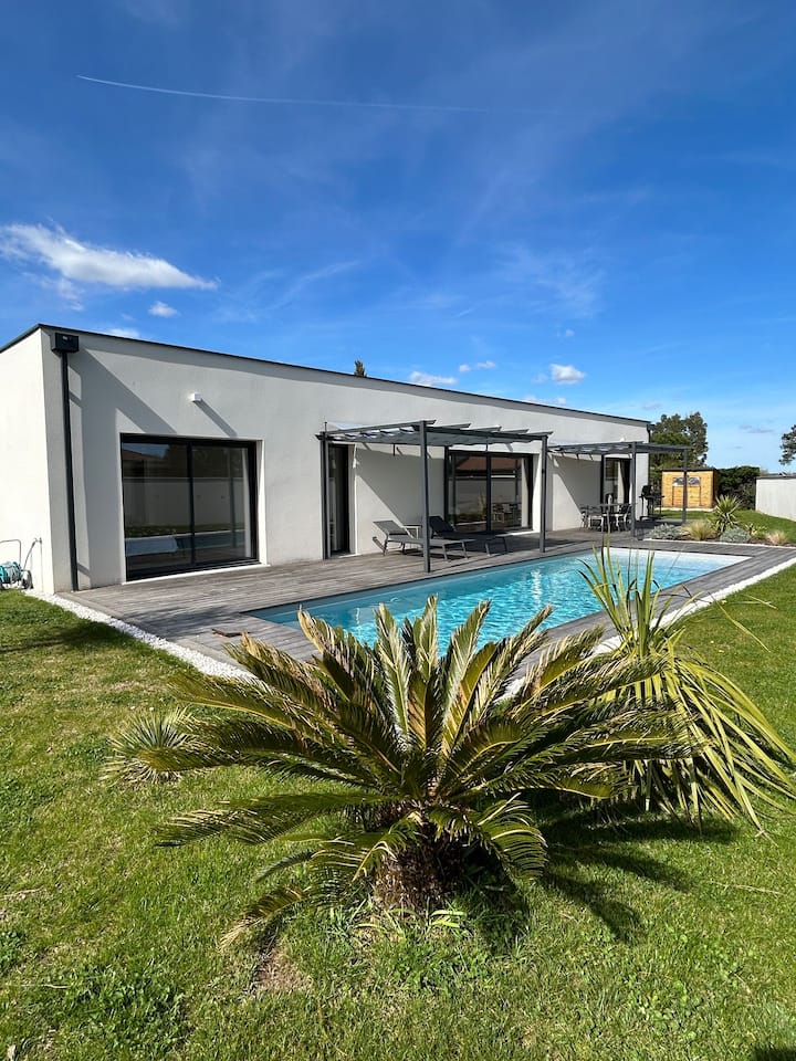 Maison 3 Chambres 6 Pers Avec  Piscine Privative - Bruguières