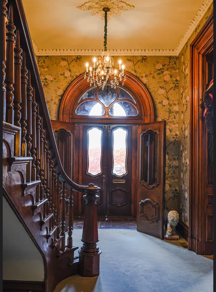 Garden Room At Historic Bossler Mansion. - Dayton, OH
