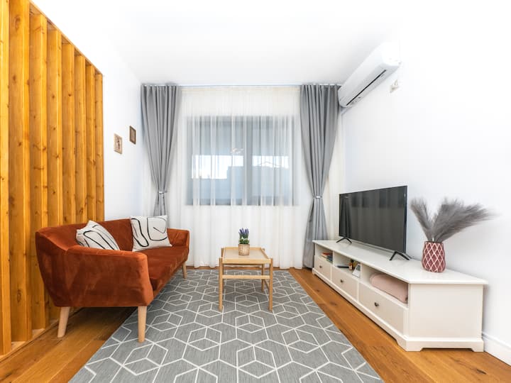 Central Retreat | Unirii Mansion - Bucharest