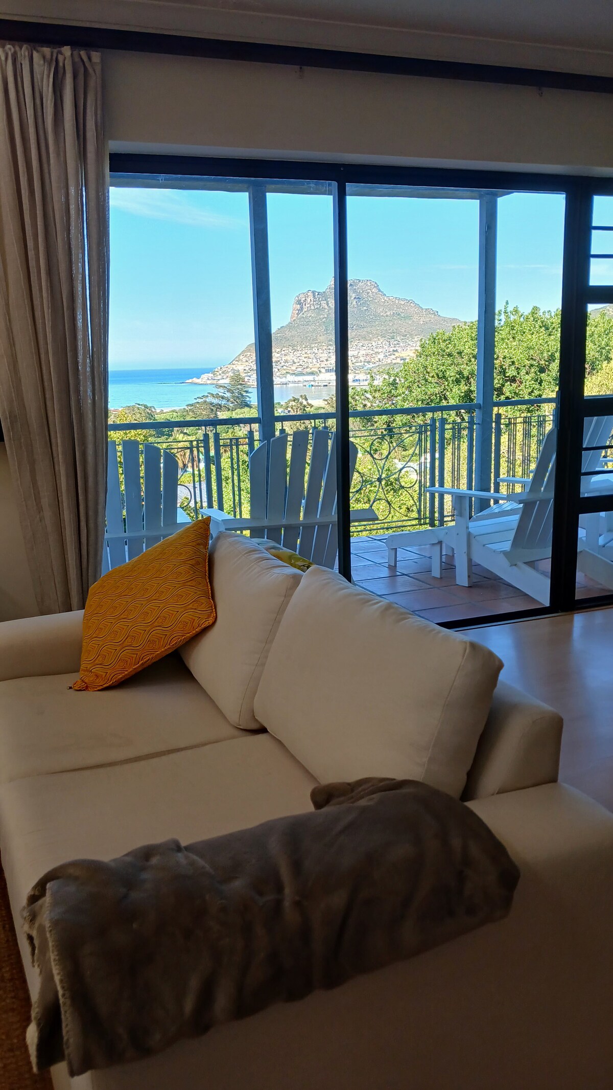 Superior sea views in Hout Bay - Houses for Rent in Cape Town, Western ...