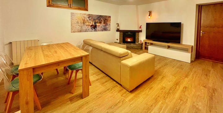 La Tana Del Lupo Piste Da Sci 200 Mt - Temù