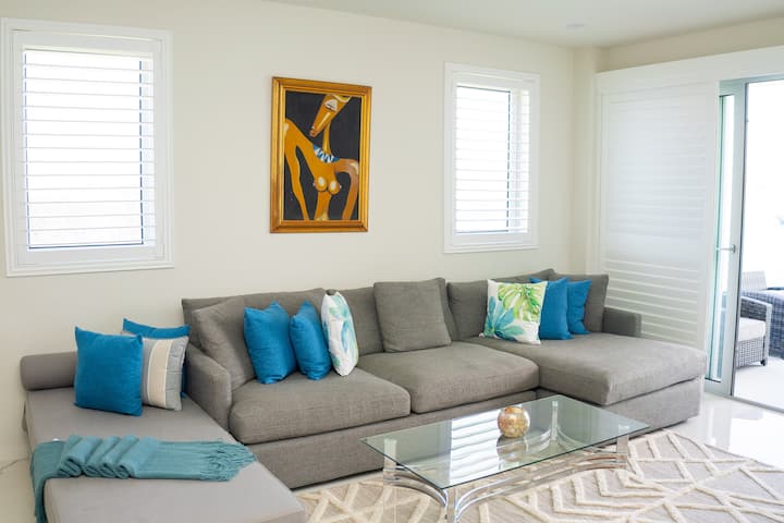 Luxe Escape - 3 Bed./beach Access/ac/24/7 Security - Montego Bay