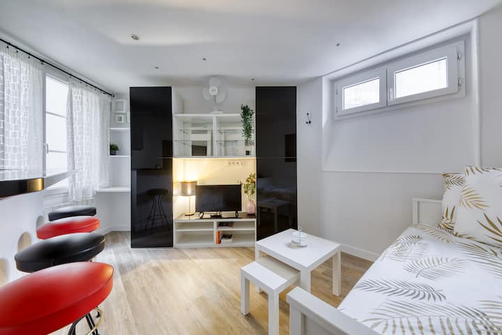 Cosy & Quiet Studio, Canal St Martin - Metroside - Gare de Lyon