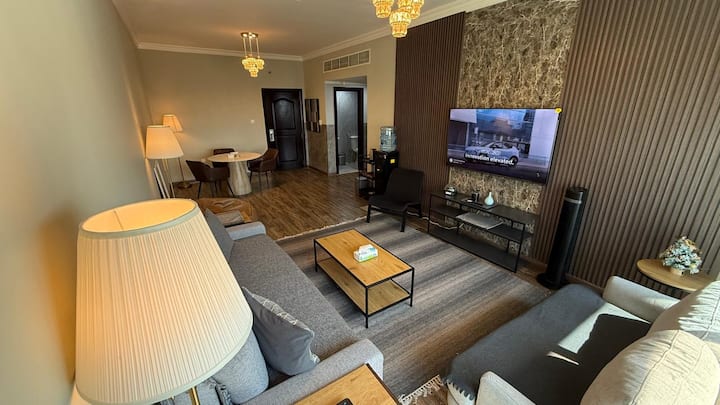 Joyful 1-bedroom Apt. Beach & Sea View Balcony - Ajman