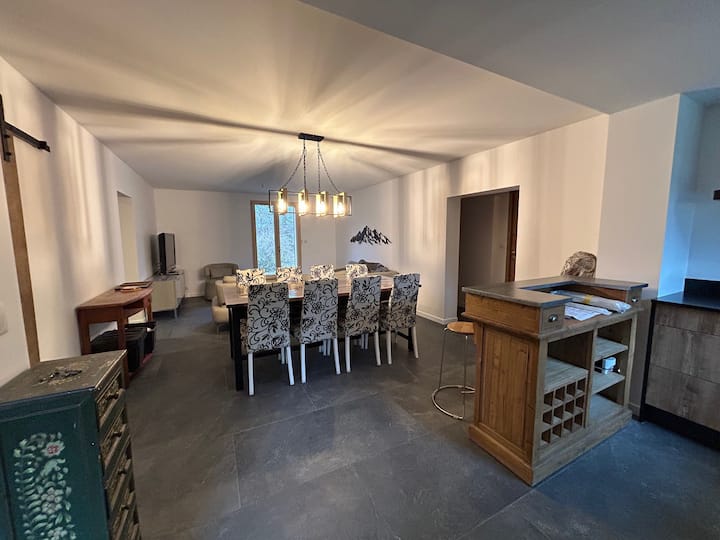 Rdc De Chalet Rénové  80m2 Ski Au Pied 4 Ch 8 Pers - Samoëns