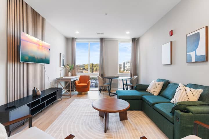 Near Fishtown/old City | King Bed | City Views! - Philadelphia